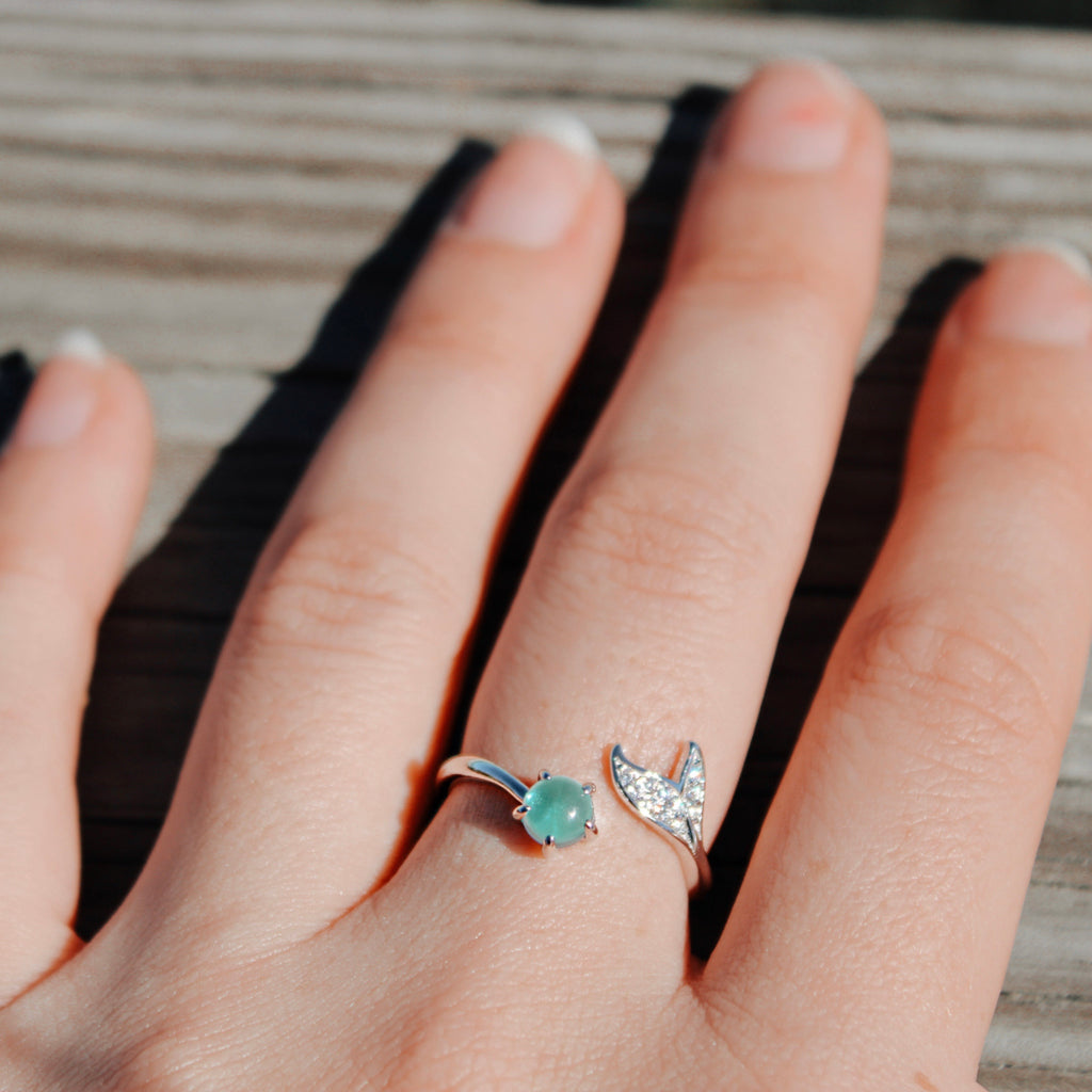 Sterling Silver Whale Tale Ring with Aquamarine Stone – Ocean Devoted